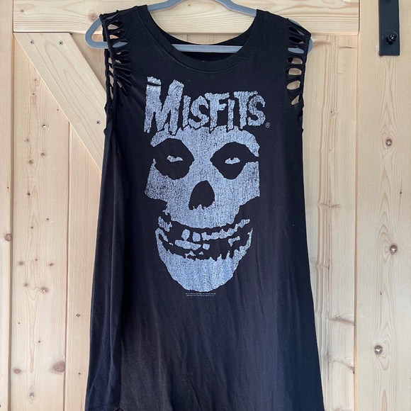 The Vinyl Icons | Tops | The Vinyl Icon Misfits Tank Top | Poshmark